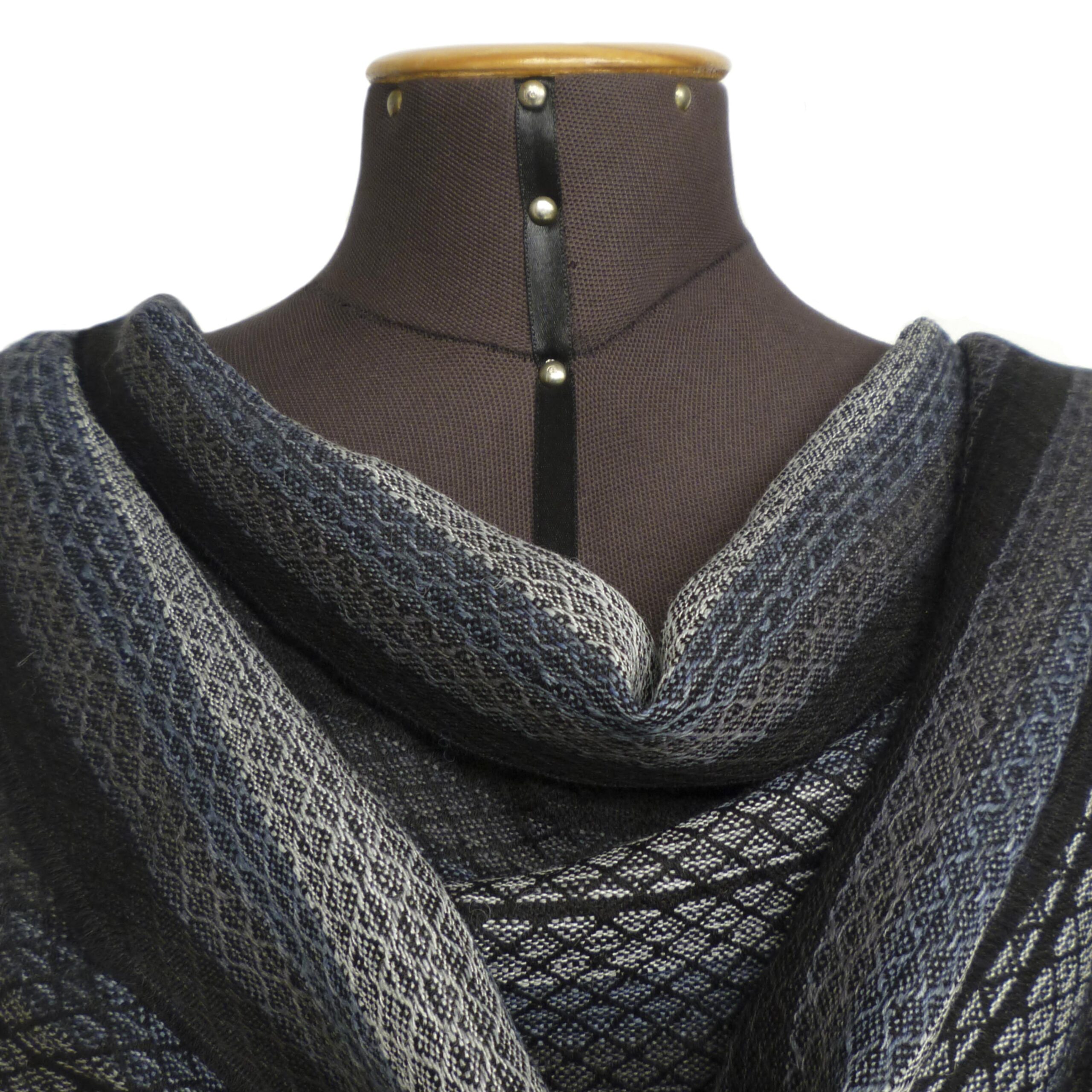 MAX 001 - MILHUA | MILHUA - Prendas y accesorios textiles